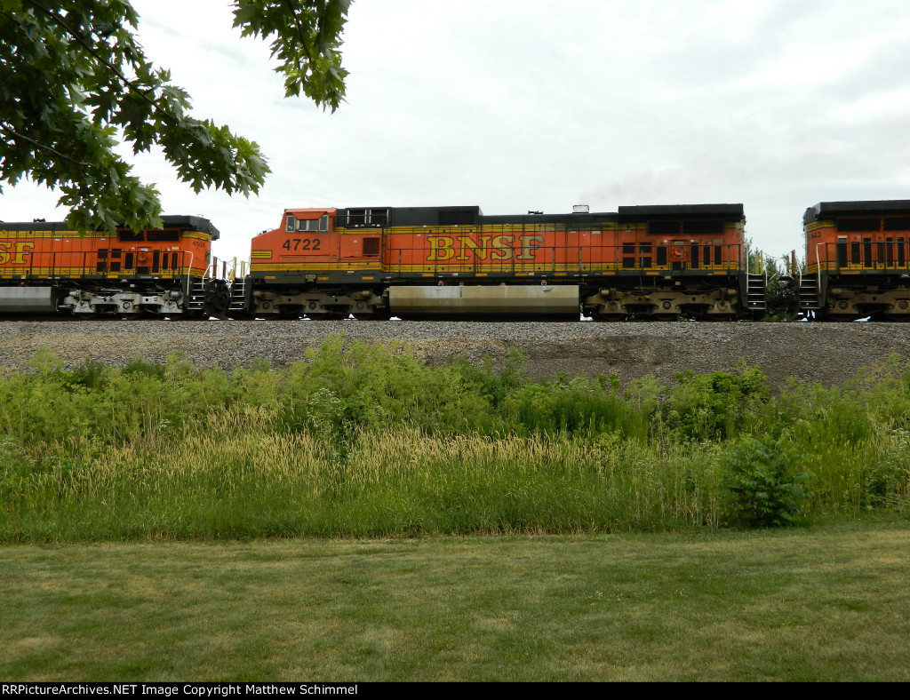 BNSF 4722